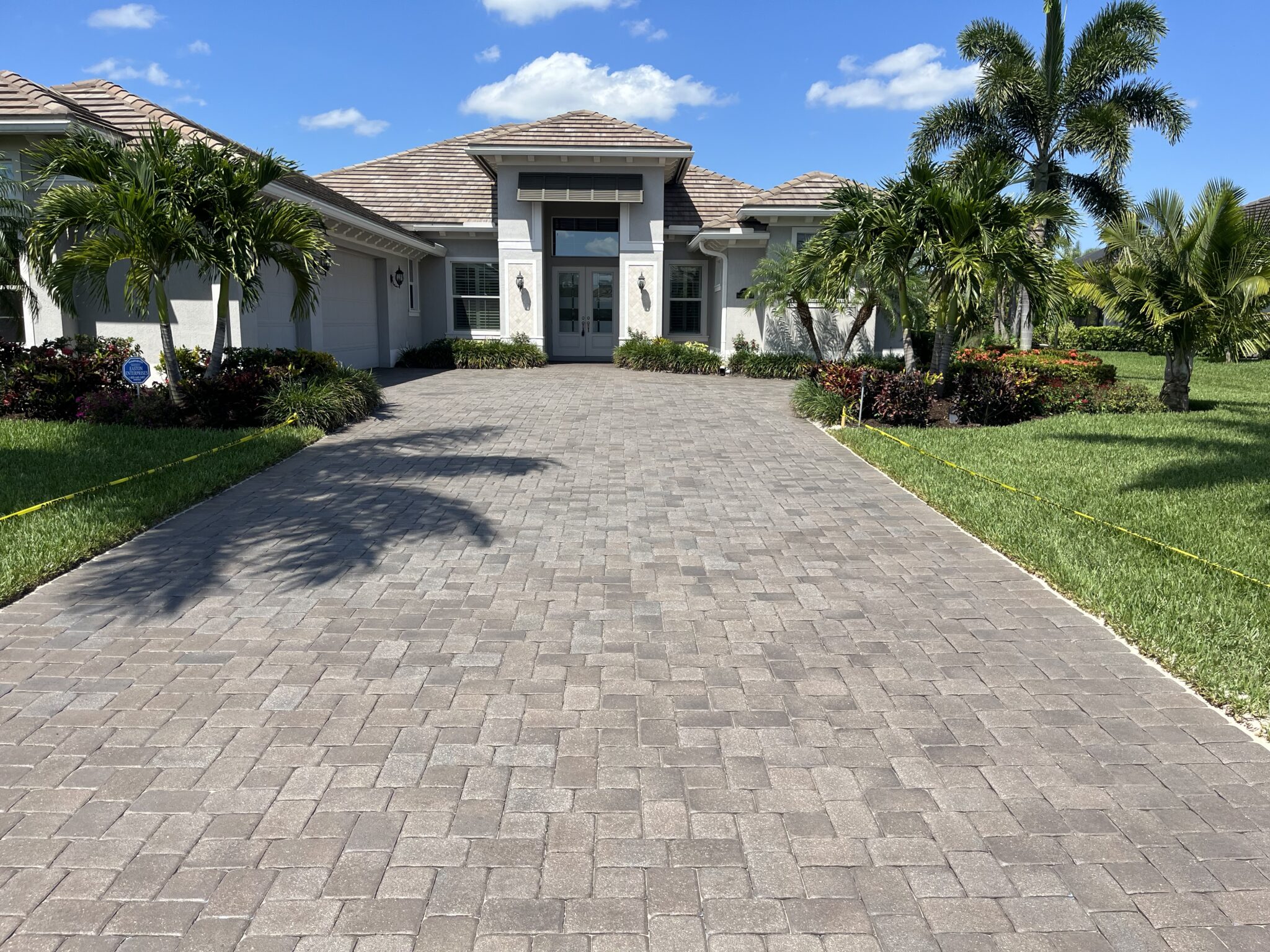 Paver Sealing - Mains Co